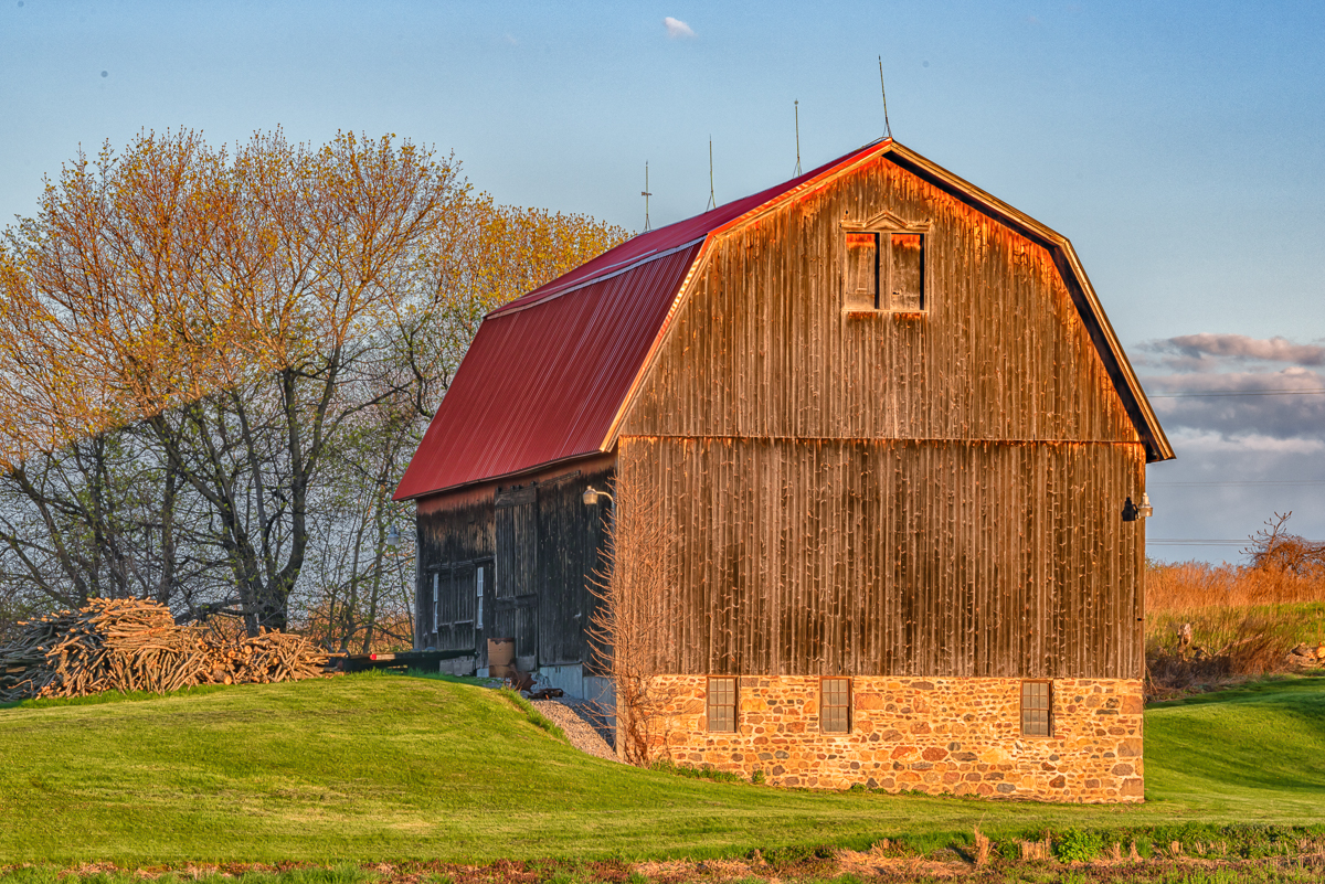 946 South Road, Scottsville, NY 14546 – Wells Barn History